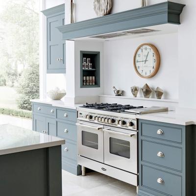 China Complete Shaker Style Kitchen Cabinet in White with Modern Design and Plywood Carcase for sale