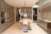 China Plywood Countertop Modern Luxury Waterproof Fireproof Solid Wood Kitchen Cabinet 2024 for sale