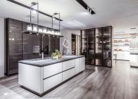 China Complete Gloss Carcase Material Modular Kitchen Cabinets with Customized Veneer Color for sale