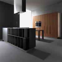 China Villa/Apartment Kitchen Cabinets YALIG Atalanta Cucina 2022 Wood Veneer with Drawers for sale
