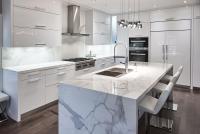 China Modern Kitchen Cabinets Furniture with Full High Gloss and Durable Plywood Carcase for sale