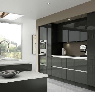 China Modern Design Solid Wood Cabinets and Accessories for a European Touch of Luxury for sale