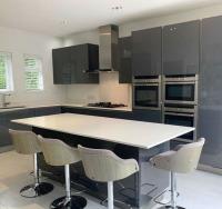 China White Cabinet Kitchen Unit Set Furniture Cabinet with Advanced Craft and HDF Door Material for sale