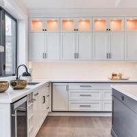 China Modern Design Full Kitchen Cabinets with Eased Edge and Plywood Carcase Material for sale