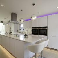 China Natural Finish All Glass Design Kitchen Corner Furniture Handle for YALIG Cabinets for sale