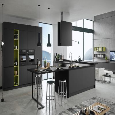 China Solid Wood Kitchen Wall Cabinet in Modern Design with Customized Size and Waterproof for sale
