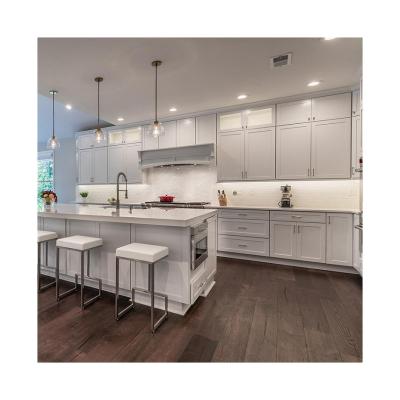 China Modern Kitchen Cabinet Set with Veneer Finished Top and E1 Particleboard Carcase for sale
