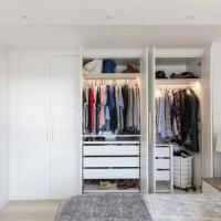 China Specific Wardrobe White Wooden Children's Bedroom Wardrobe with Luxury Design for sale