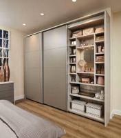 China Pop Style Luxury Custom Storage Bedroom Wardrobe in Modern Design with PANEL Wood Style for sale