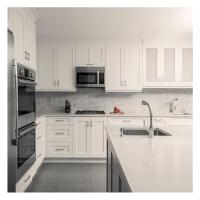 China Artificial Quartz Countertop High End Kitchen Cabinet for Luxurious Apartment Living for sale