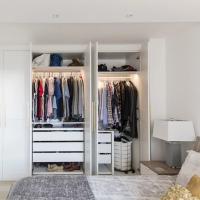 China Modern Furniture Set for Bedroom Wardrobe Wall Built-in Design and 2D / 3D Options for sale