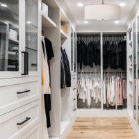 China Mail Packing Wooden Professional Bedroom Storage Wardrobe Outlet for Modern Furniture for sale
