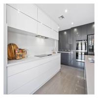 China Custom Size Modern Design High End Kitchen Cabinet with Islands and Glossy Finish for sale