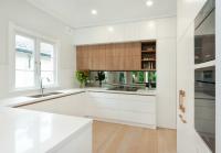 China Green Glossy Australian Furniture Kitchen Cabinets for Modern Customer Size and Homes for sale