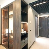 China Customizable Walk-In Cabinet Designs Wardrobes Contemporary Designs for Home Furniture for sale