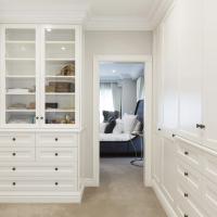 China Best Walk In Open Style White Wooden Laminated Wardrobe for Bedroom Bedroom Luxury for sale