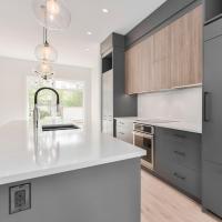 China E1 Particleboard Carcass Black Lacquer Kitchen Furniture with Quartz Stone Countertop for sale