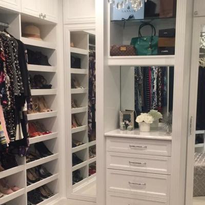 China Modern Design High End Wooden Bedroom Wardrobe with Excellent and Contemporary Style for sale