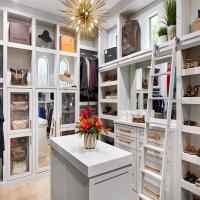 China Specific Wardrobe YALIG White Walk-in Closet Luxury Wardrobe with Drawers and Pants Rack for sale
