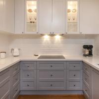 China Directly Home Furniture Wooden Shaker Kitchen Cabinets with Flat Edge Countertop Edging for sale