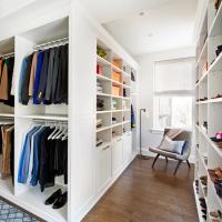 China Wooden Modern Style Glass Wardrobe Closet for Walk-in Closet Furniture Customization for sale