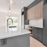 China YALIG's Luxury Lacquer Furniture Custom Modular Designs for Modern Kitchen Cabinets for sale
