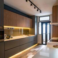 China Modern Design Kitchen Furniture Waterproof Wooden Kitchen Cabinet for Villa/Apartment for sale