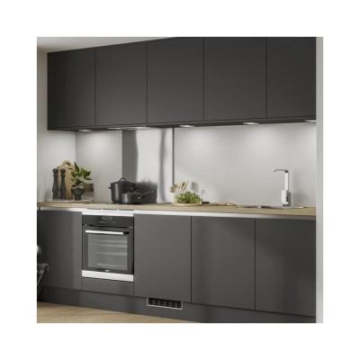 China Solid Wood Luxury Kitchen Cabinets with Flat Edge Countertop and Quartz Stone Material for sale