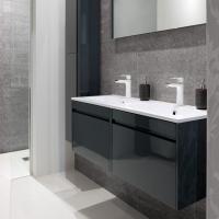 China European Solid Wood Lacquer Bathroom Vanity for Apartment Customized Light Luxury Look for sale