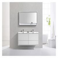 China Apartment Bathroom Vanity with Customized Glossy Finish and Lacquer Door Panel for sale