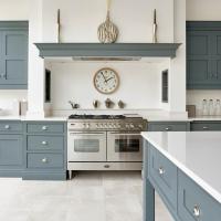 China Trend Blue Shaker Style Kitchen Cabinets Solid Wood Furniture for Modular Kitchen for sale