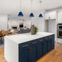 China Melamine Board Carcase Material YALIG's Latest Modern Design Customized Kitchen Cabinets for sale