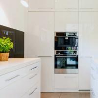 China Modern Quartz Stone Countertop Italian Furniture for Smart Folding Small Kitchen Cabinets for sale