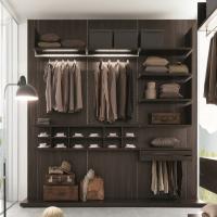 China 2024 Modern Bedroom Furniture Moisture Resistance MR HDF Board Wood Wardrobe Closets for sale