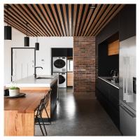 China Artificial Quartz Countertop Modern Style Solid Wood Kitchen Cabinets for Apartments for sale