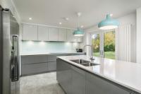 China Custom Luxury Kitchen Furniture with Italian Designs Countertop Material Quartz Stone for sale