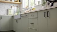 China Termite Proof Wall Kitchen Cabinet with Island in Classic Outdoor Industrial Style for sale