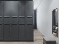 China 2024 Popular Gray Shaker Door Wardrobe Modern Wood Style for Home Cloth Shelf Closets for sale