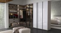 China NO Folded Modern Wooden Walk In Wardrobe Closet with Custom Melamine Storage Design for sale