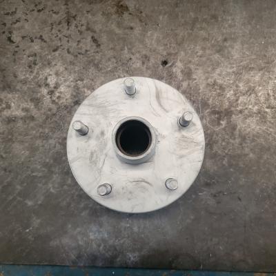 China 1000-1500kg Trailer Idler Hub Assembly with 5-6 Lug Patterns and L68149 Bearings for sale