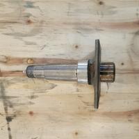 China ISO TS16949 5000 Lb 60mm Tapered Spindle Trailer Hub Truck Stub Axles with Mounting Plate for sale