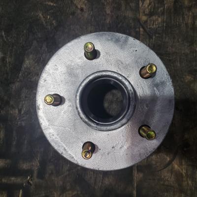 China OEM 5x108 PCD 3500 lb Unbraked Trailer Hub Assembly with 43.5mm Oil Seal and 45.4mm Dust Cap for sale