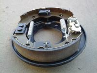 China 9 Inch Golf Cart Trailer Mechanical Brakes Assembly 1000-7000Lbs Capacity for Axle Systems for sale