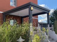 China Motorized Garden Outdoor Aluminium Pergola Rodent Proof With Zip Screen for sale
