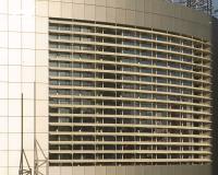 China Adjustable Sun Shade Louver Systems Blade Width 450/500/600mm Thickness 1.0~3.0mm for sale
