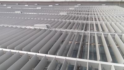China 260mm Blade Adjustable Louvre Roof Aluminum Pergola for sale
