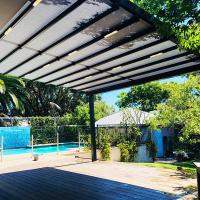 China Customizable Pvc Pergola Retractable Roof Shade Rain Protection For Private Residence for sale