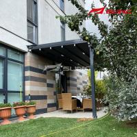 China Aluminum Alloy Expandable Canopy Pergola With Rainproof Function And Frame Material for sale