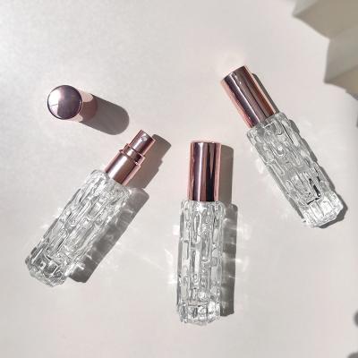 China 10ml 15ml Square Clear Glass Perfume Spray Bottle with Gold Mist Sprayer for Personal Care for sale