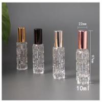 China Custom Cosmetic Empty Perfume Refillable Bottle 10ml 15ml Square Clear Glass Spray Pump for sale